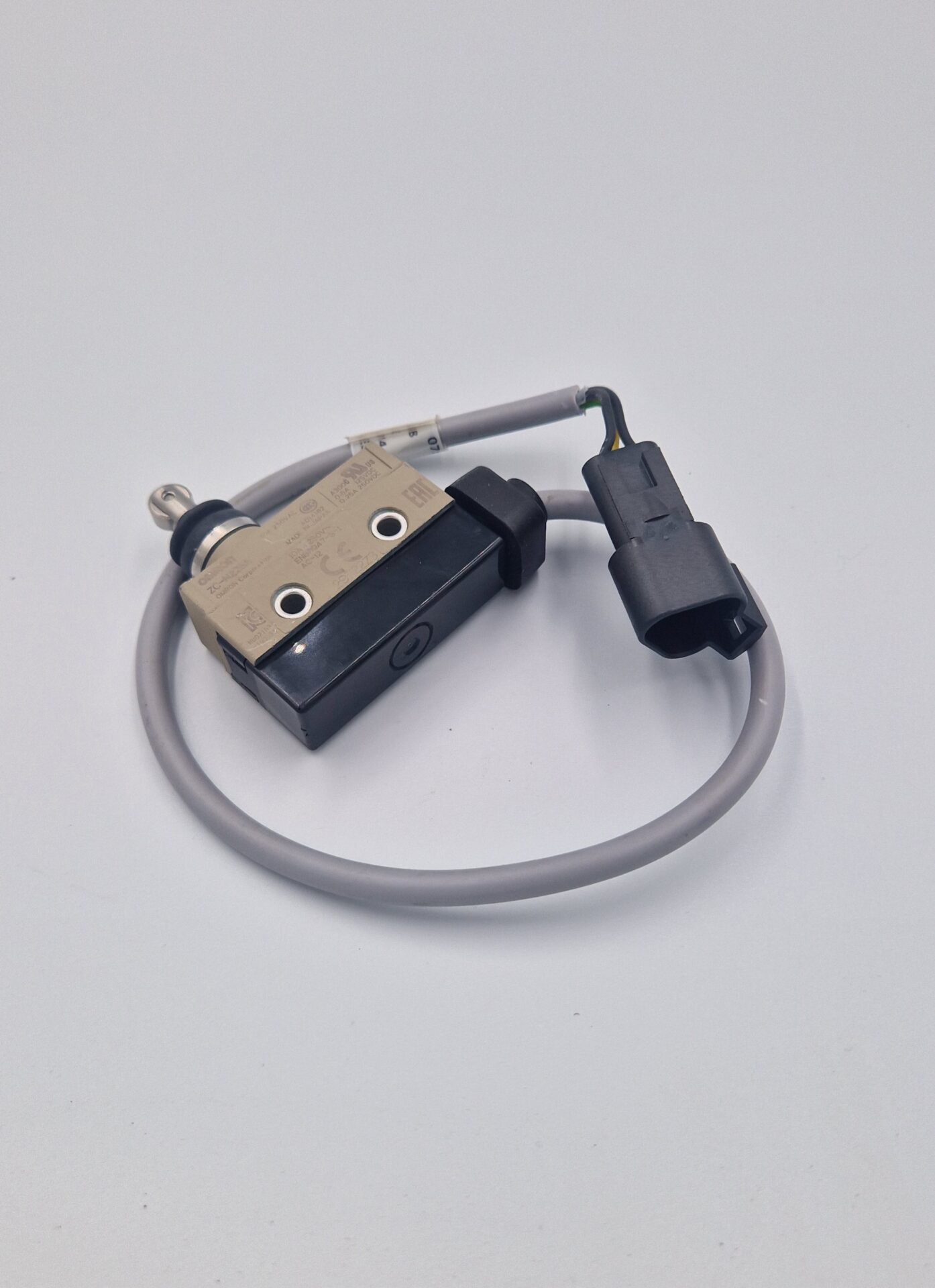 Brake Light Switch - Earthxtract Commercial Ltd